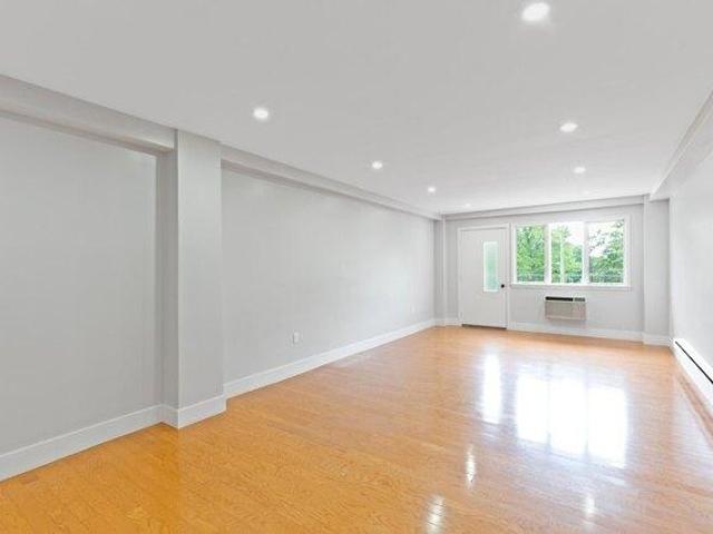 condo with 1 bedroom, Bayonne NJ ES104835344