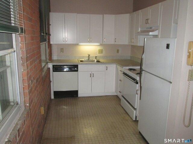 condo with 1 bedroom, Beacon Falls CT DS104077366