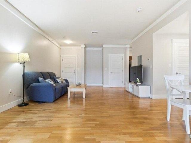 condo with 1 bedroom, Bedford MA DS102316211