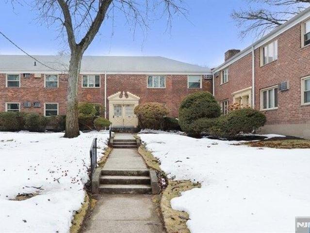 condo with 1 bedroom, Bergenfield NJ DLS102346964