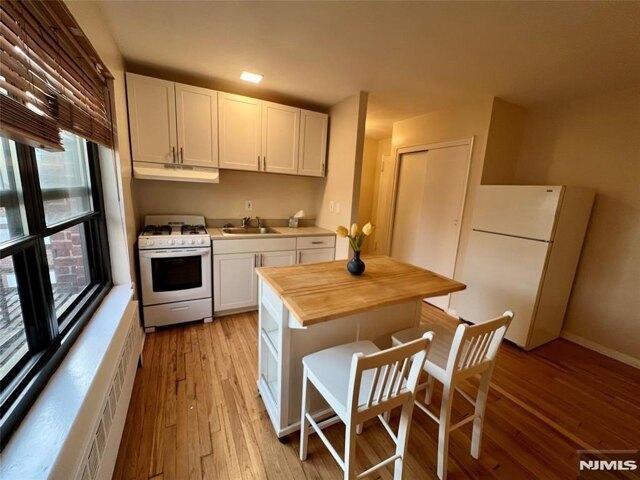 condo with 1 bedroom, Bergenfield NJ ES104540515
