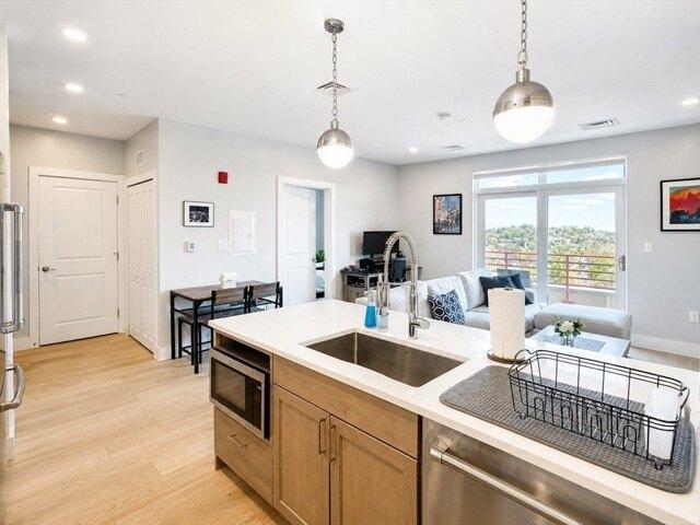 condo with 1 bedroom, Boston MA DLS102447491
