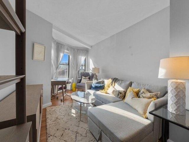condo with 1 bedroom, Boston MA DLS102670358