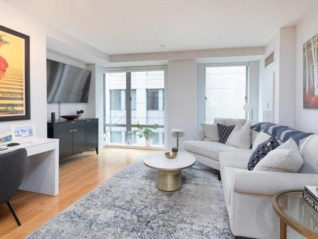 condo with 1 bedroom, Boston MA DLS102801542