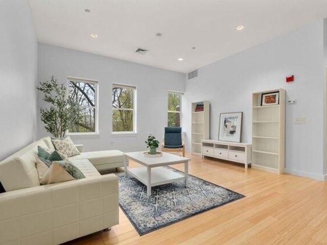 condo with 1 bedroom, Boston MA DLS102823229