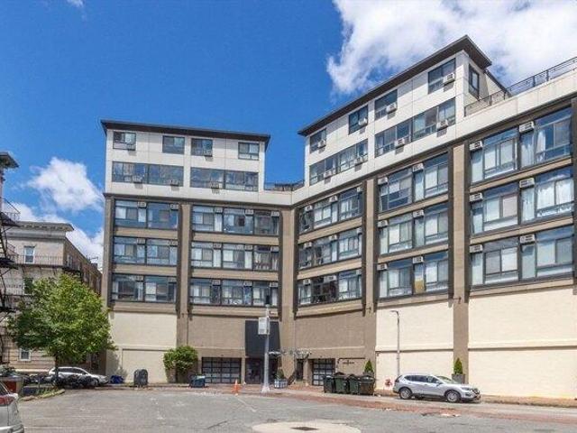 condo with 1 bedroom, Boston MA DLS103033829