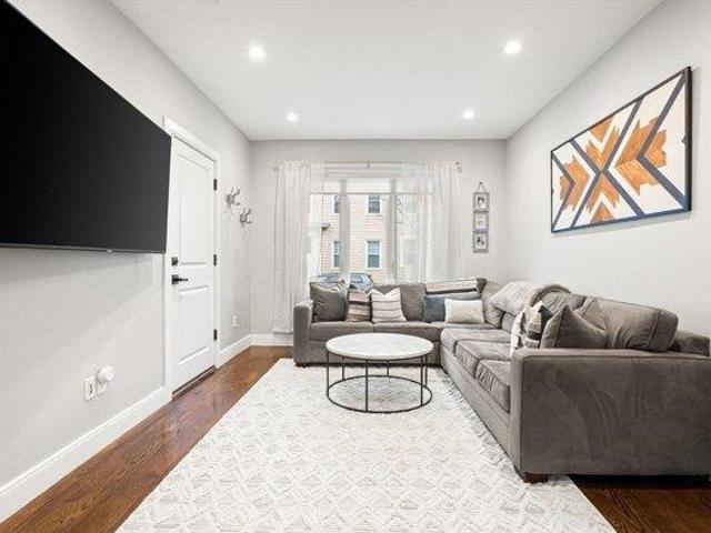 condo with 1 bedroom, Boston MA DS102410895