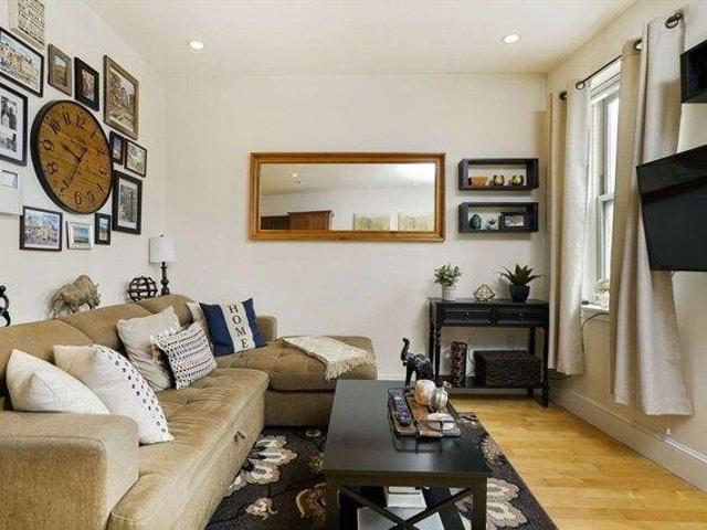 condo with 1 bedroom, Boston MA ES102960324