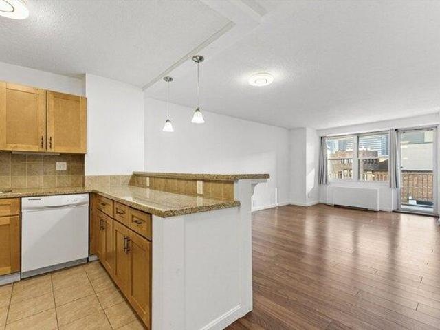 condo with 1 bedroom, Boston MA ES103495632