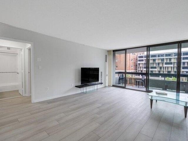 condo with 1 bedroom, Boston MA ES103927898