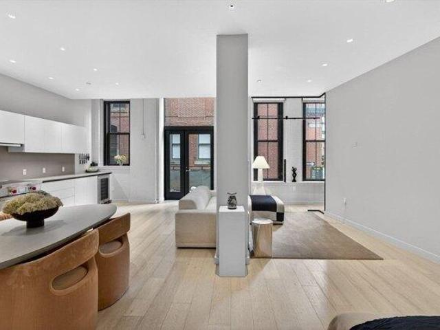 condo with 1 bedroom, Boston MA ES103100932