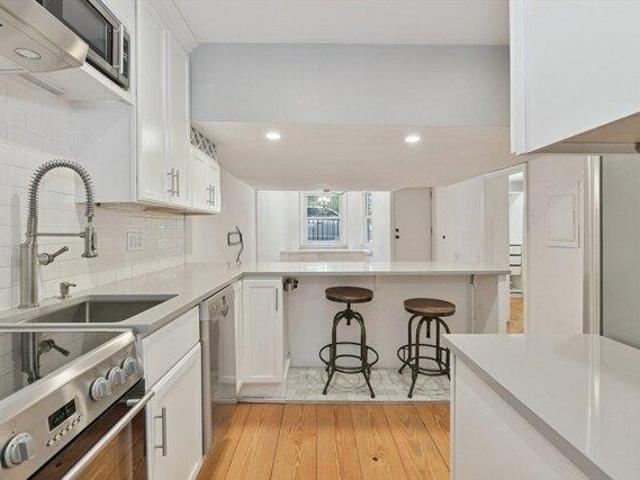 condo with 1 bedroom, Boston MA ES104409526
