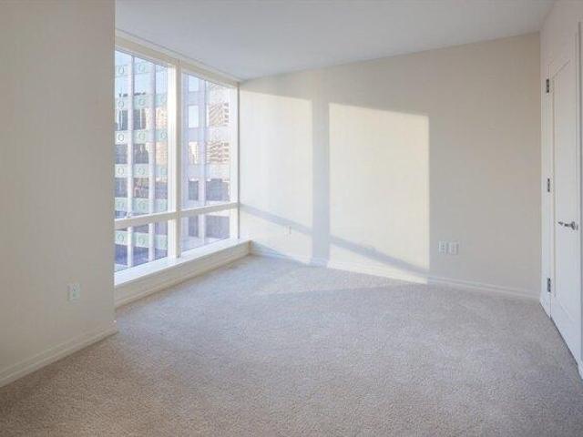 condo with 1 bedroom, Boston MA ES104409958