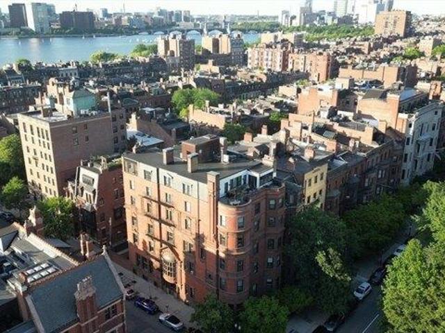 condo with 1 bedroom, Boston MA ES104543913