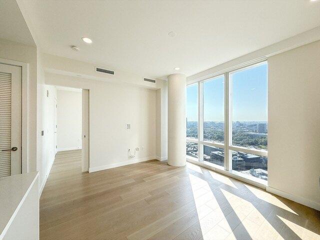 condo with 1 bedroom, Boston MA ES104810494