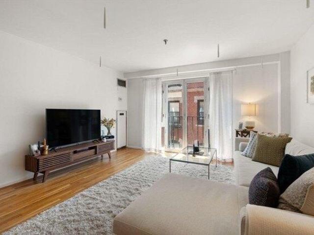 condo with 1 bedroom, Boston MA ES104811557