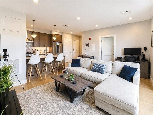 condo with 1 bedroom, Boston MA ES104850456