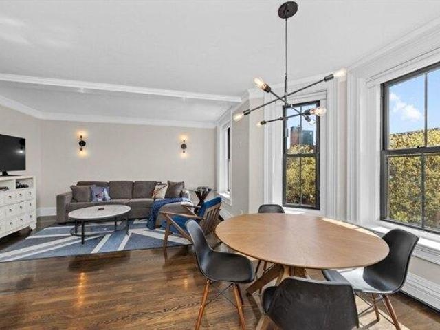 condo with 1 bedroom, Boston MA ES104903090