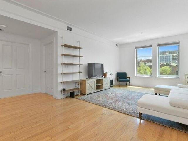condo with 1 bedroom, Boston MA ES104921835