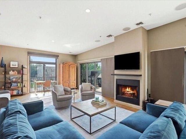 condo with 1 bedroom, Boston MA ES104946614