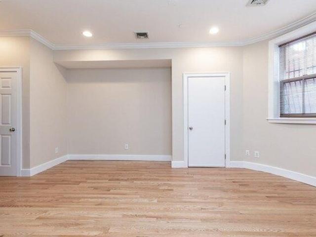 condo with 1 bedroom, Boston MA ES105403531