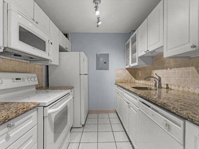 condo with 1 bedroom, Boston MA ES105080170