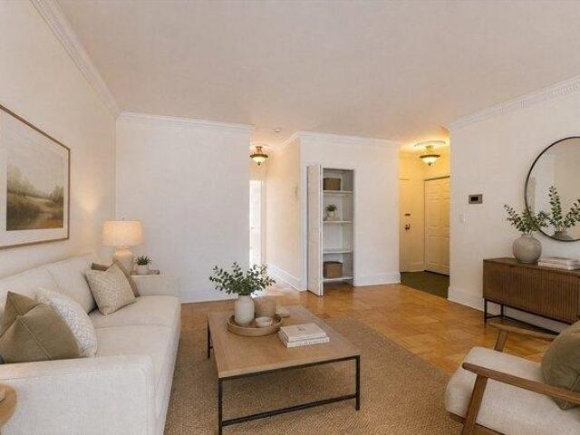 condo with 1 bedroom, Boston MA ES105127429