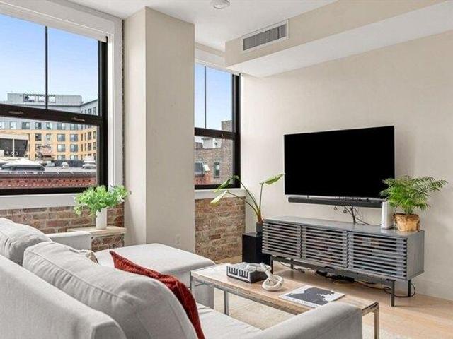 condo with 1 bedroom, Boston MA ES105205999