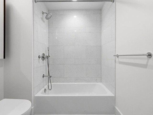condo with 1 bedroom, Boston MA ES105229014