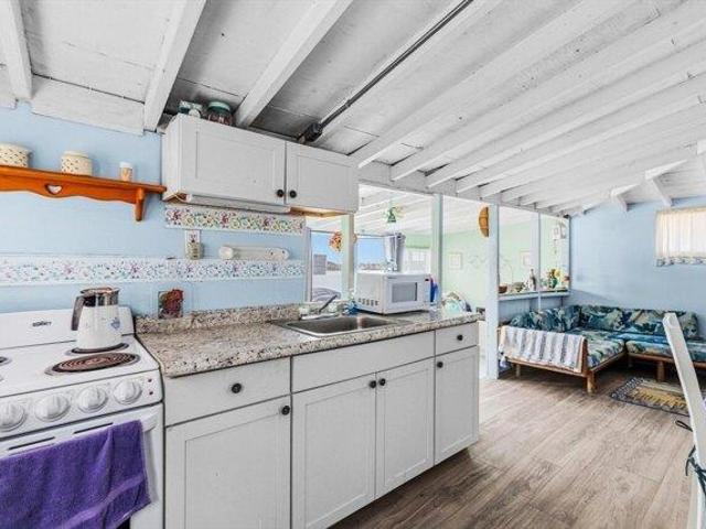 condo with 1 bedroom, Bourne MA DS102558744
