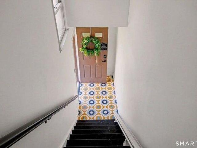 condo with 1 bedroom, Brookfield CT DLS102279133