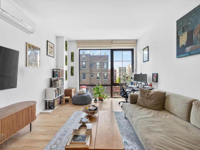 condo with 1 bedroom, Brooklyn NY DS103385158