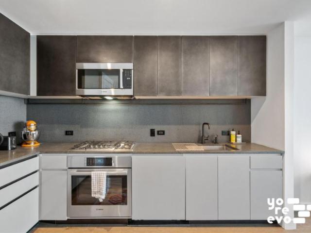 condo with 1 bedroom, Brooklyn NY ES102958901