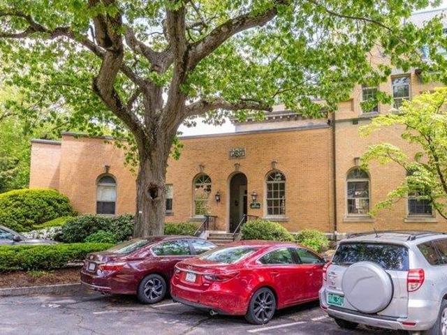 condo with 1 bedroom, Brookline MA DLS102777555