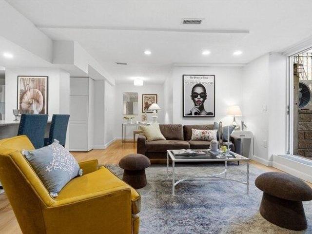 condo with 1 bedroom, Brookline MA DS102026991