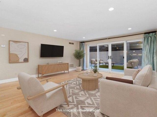 condo with 1 bedroom, Brookline MA DS102064170