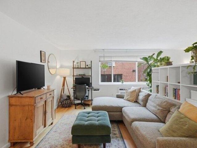 condo with 1 bedroom, Brookline MA DS102345218