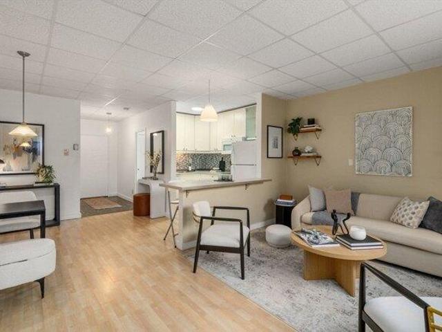condo with 1 bedroom, Brookline MA DS102370901