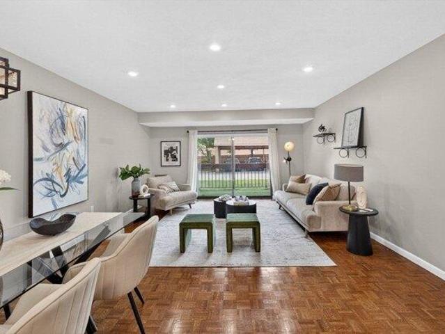 condo with 1 bedroom, Brookline MA DS103494709