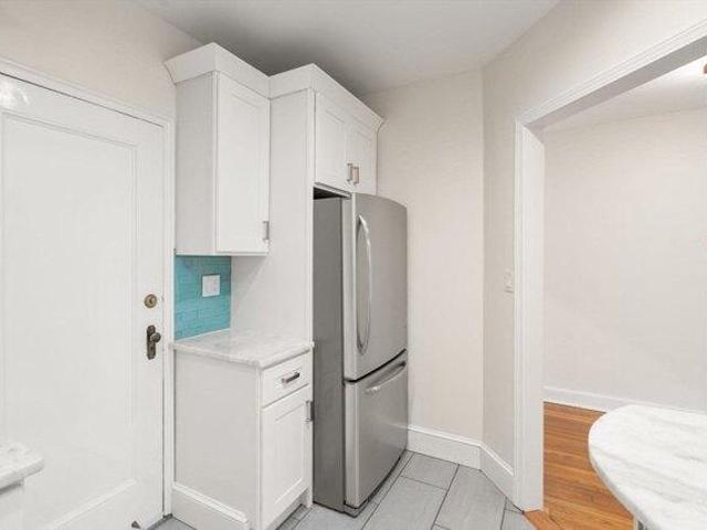 condo with 1 bedroom, Brookline MA ES103018557
