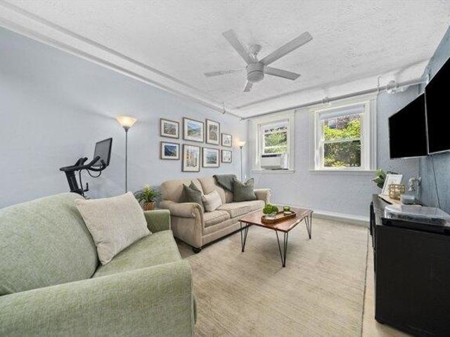 condo with 1 bedroom, Brookline MA ES104834429