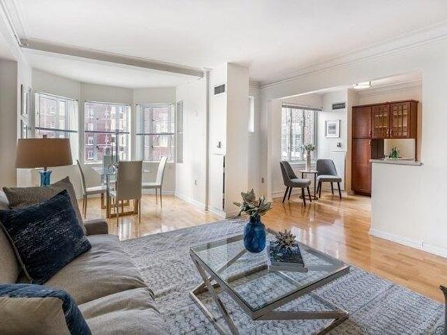 condo with 1 bedroom, Brookline MA ES104232342