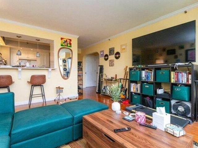 condo with 1 bedroom, Brookline MA ES105059406