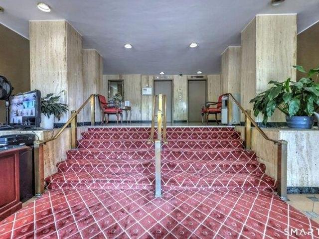 condo with 1 bedroom, Bridgeport CT ES104114331