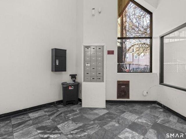 condo with 1 bedroom, Bridgeport CT ES104410700