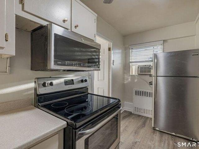 condo with 1 bedroom, Bridgeport CT ES104921291
