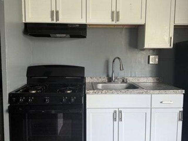 condo with 1 bedroom, Bridgeport CT ES105112830
