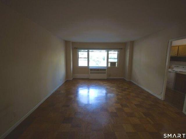 condo with 1 bedroom, Bridgeport CT ES105113545