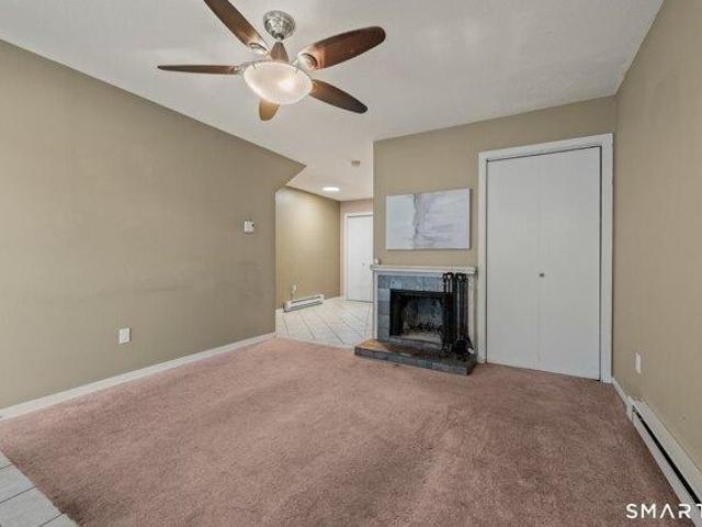 condo with 1 bedroom, Bristol CT ES104193089
