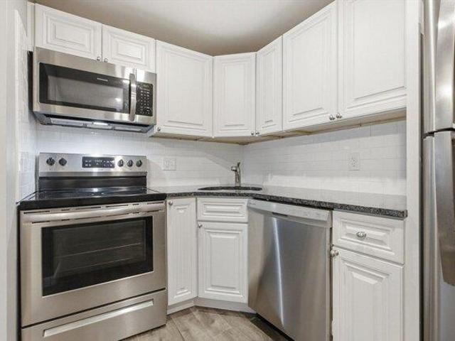condo with 1 bedroom, Burlington MA DS104042400